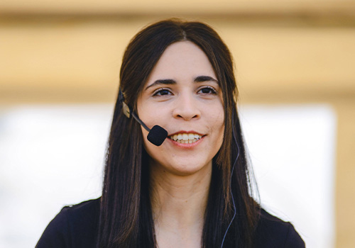 Laysa Uchoa Devops Conference And Camps